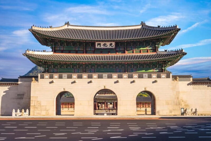 Seoul: Gyeongbokgung Palace Half Day Tour - Exploring Gyeongbokgung Palace: A Sense of Seoul’s Royal Past