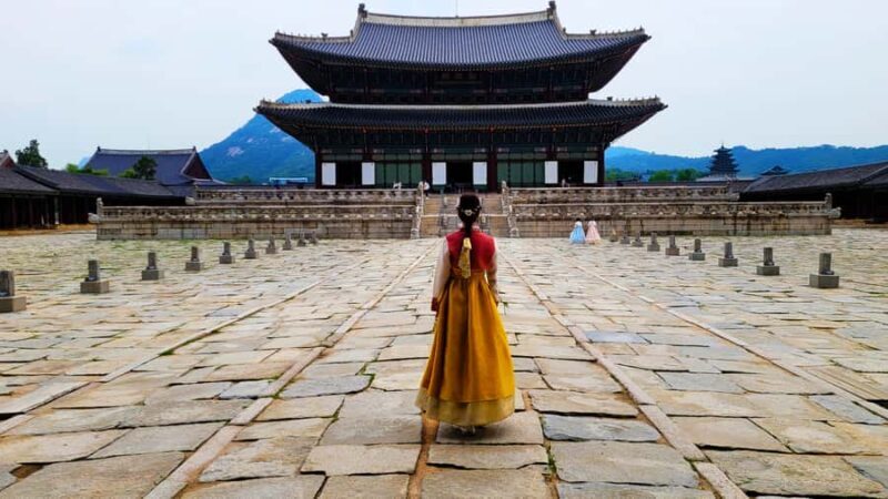 Seoul: Gyeongbokgung Palace, Jogyesa Temple, Bukchon Village - A Closer Look at the Itinerary and Highlights