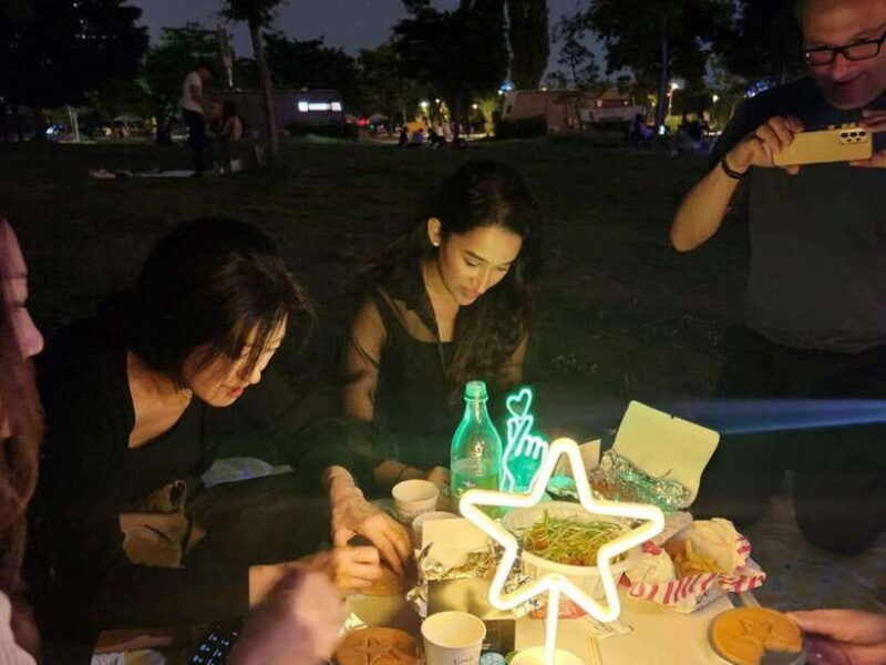 Seoul: Han River Night Picnic & Games with Cruise - FAQ