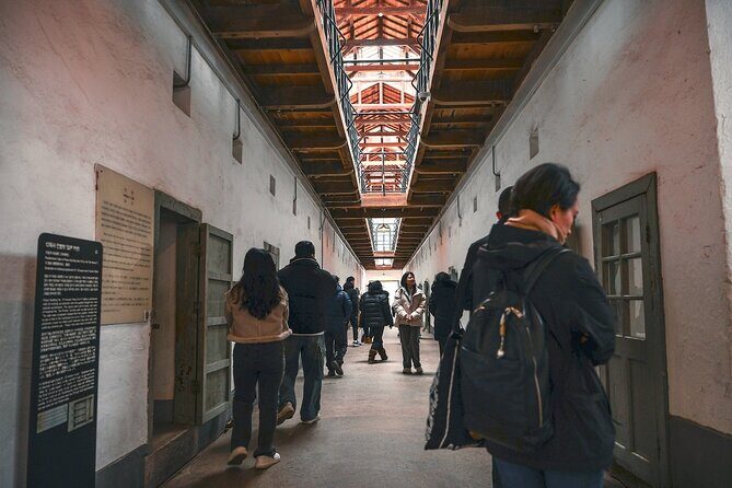 Seoul History Tour: Dark Past & Market Street Flavors - An In-Depth Look at the Tour Experience