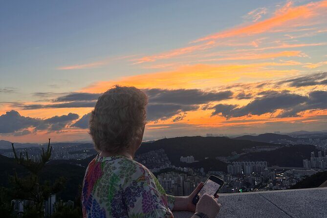 Seoul Inwangsan Sunset Hiking Tour - Authentic Traveler Perspectives