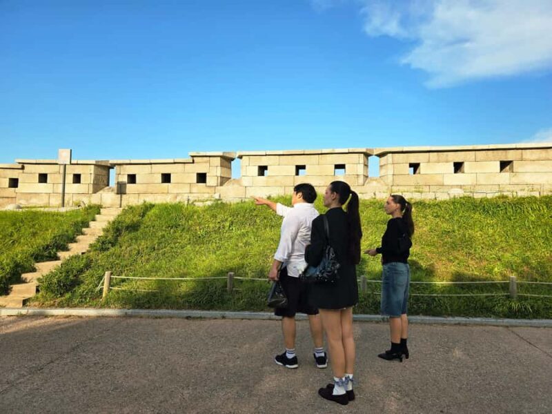 Seoul: K-Pop Demon Hunters Food Tour with Naksan Park - Key Points