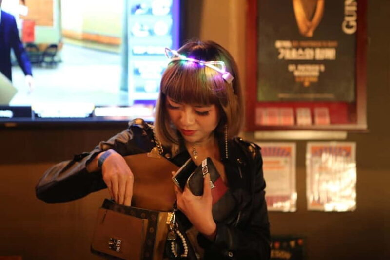 Seoul: LGBTQ+ Pub Crawl and Drag Show with Local Drag Queen - Key Points