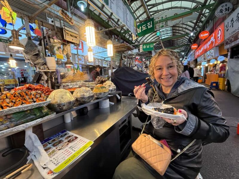 Seoul: Local Vibes, Food & Market Tour with 12+ Tastings - Key Points