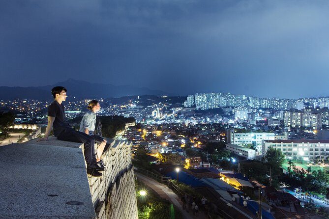 Seoul moonlight walking tour with local historian - Seoul Moonlight Walking Tour with Local Historian: An Authentic Nighttime Journey
