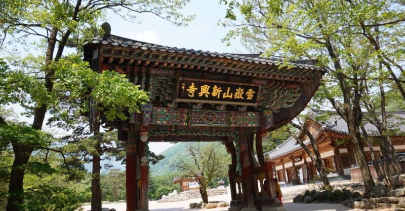 Seoul: Mt Seorak Hike with Naksansa Temple or Nami Island - Who Should Consider This Tour?