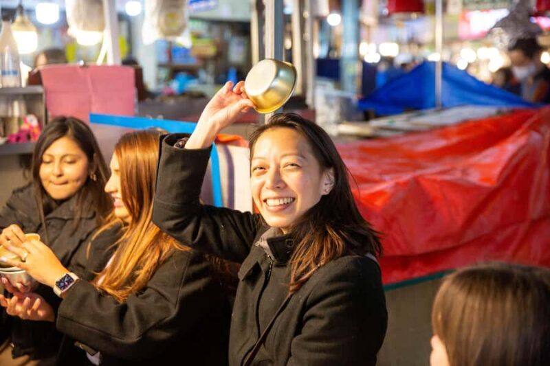 Seoul: Night Tour - Changgyeonggung Palace & 11 Tastings - Authentic Experiences That Shine