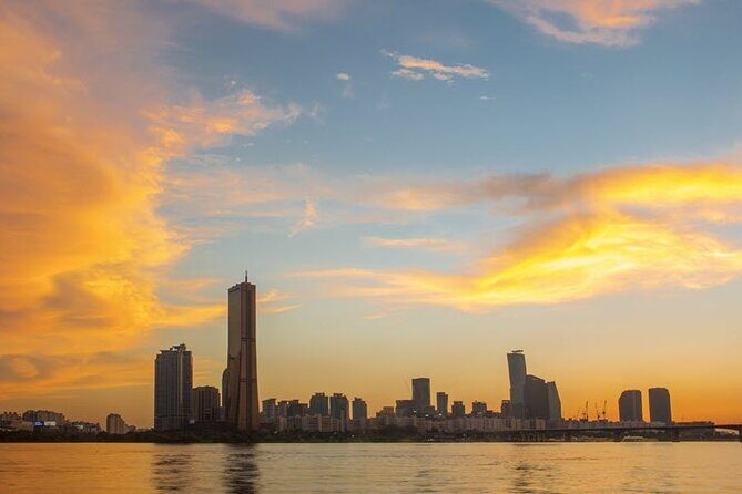 Seoul Night Tour with Han River Cruise and Gyeongbokgung Palace - Frequently Asked Questions