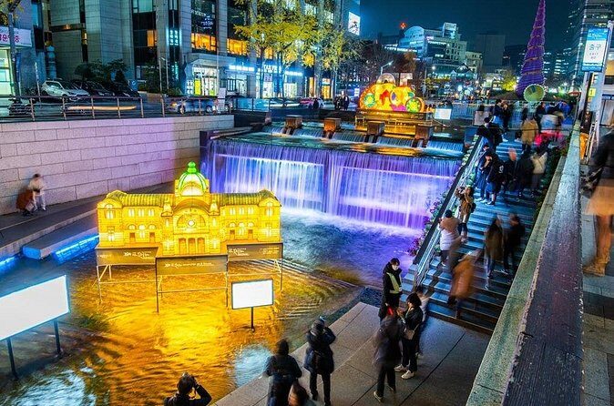 Seoul Nightlife Tour Palace Tour Cheonggyecheon Night View - FAQs