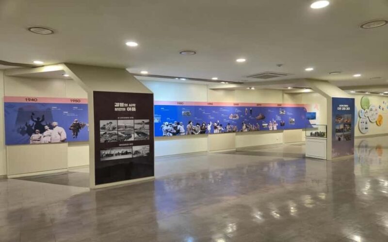 Seoul: Paju Nature, Culture, and Shopping Private Tour - Café Culture at Dirty Trunk Café