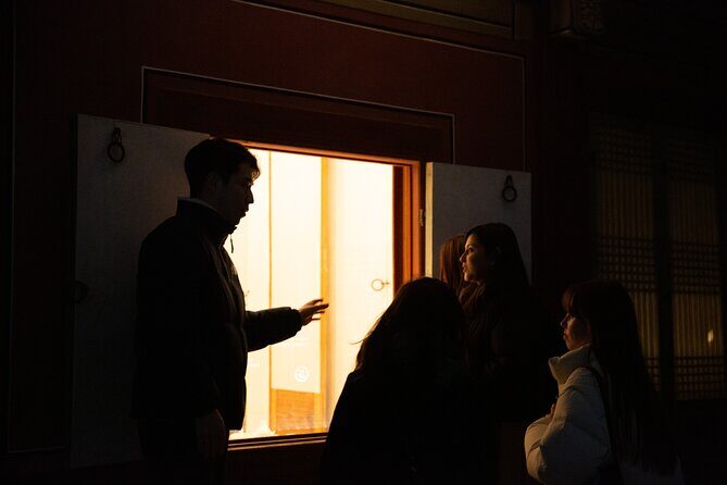 Seoul: Palace, Temple and Market Guided Foodie Tour at Night - Potential Drawbacks and Considerations