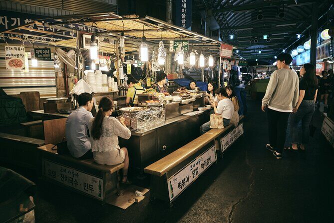 Seoul: Palace, Temple and Market Guided Foodie Tour at Night - Who Should Consider This Tour