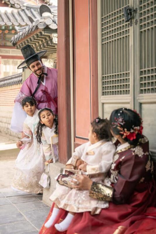 Seoul: Private Photo Walk with a Local Photographer - Analyzing the Value