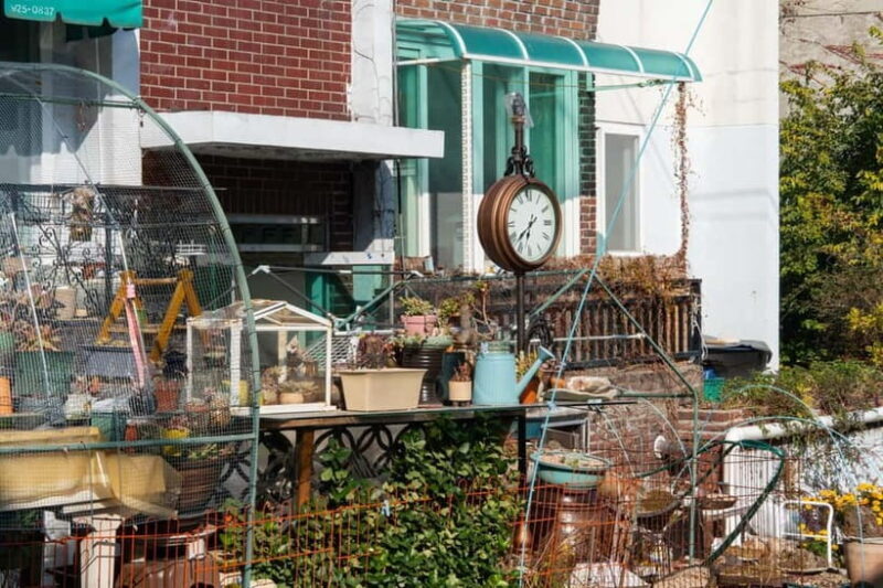 Seoul Unveiled: Untold Stories & Lost Histories Tour - Exploring a Neighborhood Shop