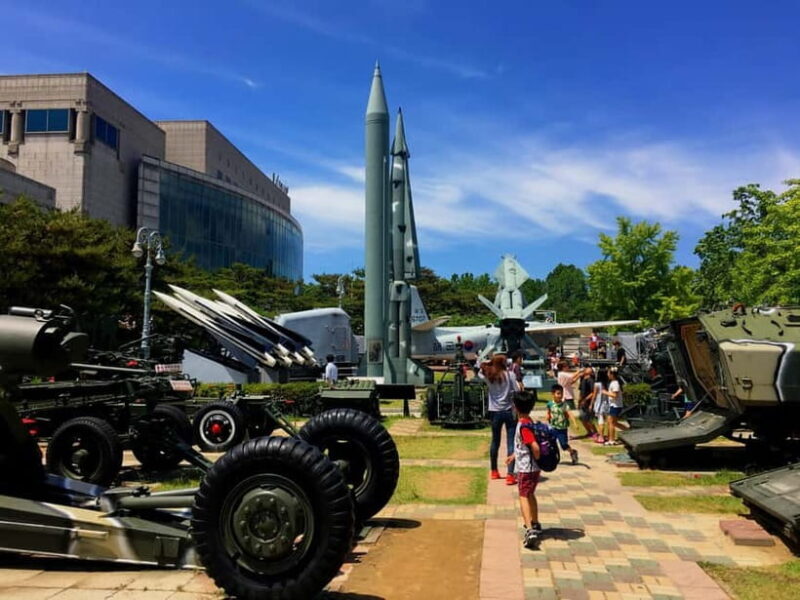 Seoul: War Memorial, Jogyesa Temple & Tapgol Park Tour - An Authentic Intro to Seoul’s Key Sites