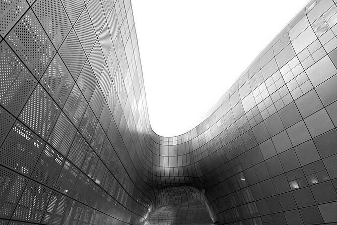 Seoul's Democratic Awakening: A Modern Korean History Tour - An In-Depth Look at the Tour Experience