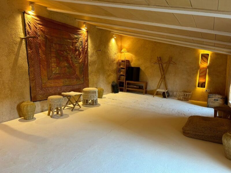 Ses Salines - Vida Magica Mallorca: Relax Yoga Class - An Authentic, Calming Environment