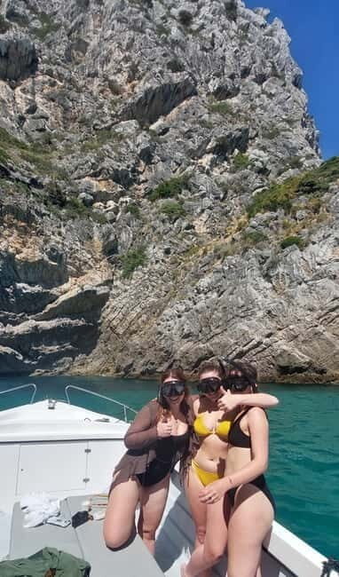 Sesimbra: Private boat trip in the Arrábida Natural Park. - Who is this tour best suited for?