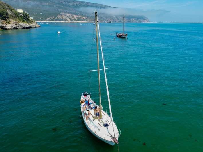 Sesimbra : Sailing Tour - Exploring the Sesimbra Sailing Tour: An Authentic Seaside Escape