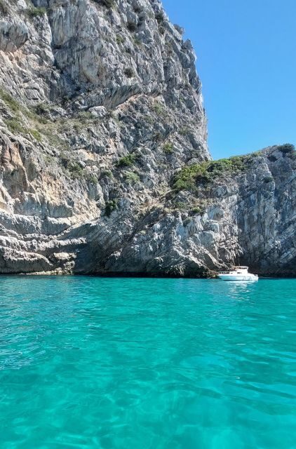 Sesimbra: Secret Bays and Beaches Boat Tour with Snorkeling - An In-Depth Look at the Experience