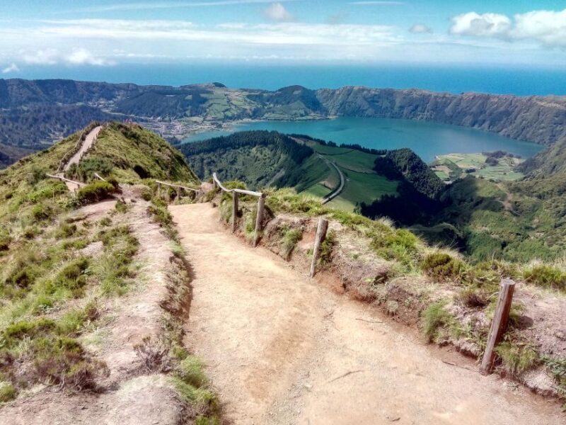 Sete Cidades - Half Day Tour - Introduction: What Is the Sete Cidades Half Day Tour?
