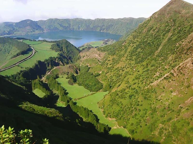 Seven Citys Tour: Sete Cidades Crater Lake Shore Excursion - Crossing the Iconic Bridge