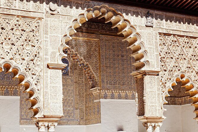 Sevilla: Guided tour to the Alcazar + Cathedral and Giralda - FAQ