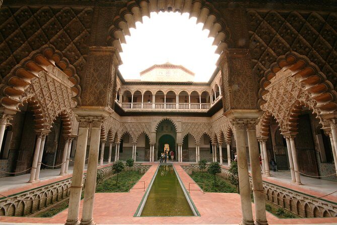 Seville Alcazar, Cathedral and Giralda Skip-The-Line Guided Tour - A Closer Look at the Itinerary