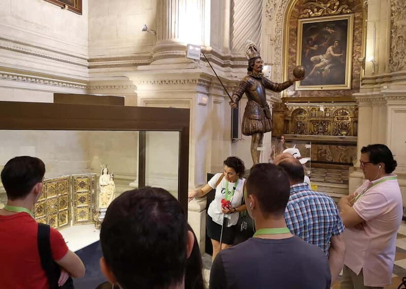 Seville: Alcázar, Cathedral, and Giralda Small-Group Tour - The Landmark Highlights in Detail