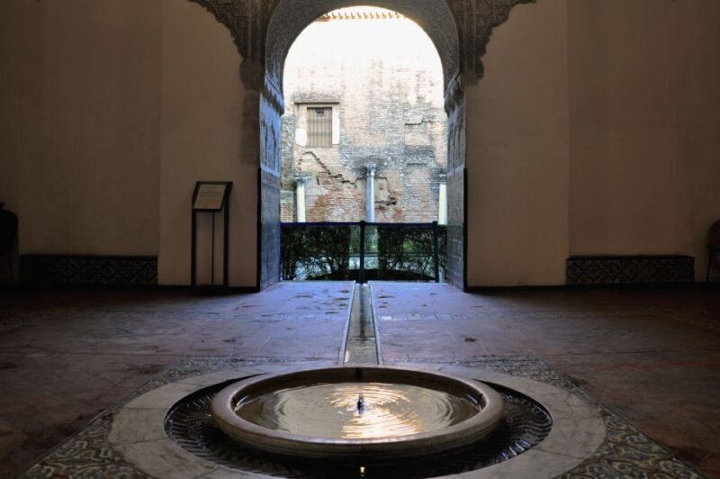 Seville: Alcazar & Cathedral Skip-the-Line Guided Tour - Key Points