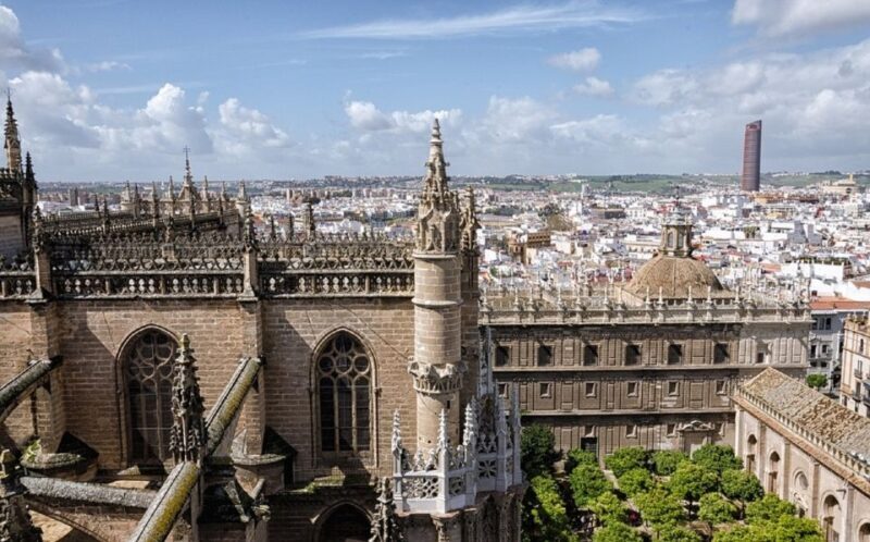 Seville: Cathedral, Giralda & Alcázar Guided Tour - FAQs
