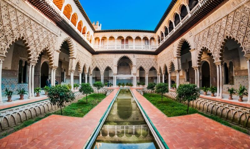 Seville: Cathedral, Giralda, and Alcazar Guided Tour - What Travelers Say About This Tour