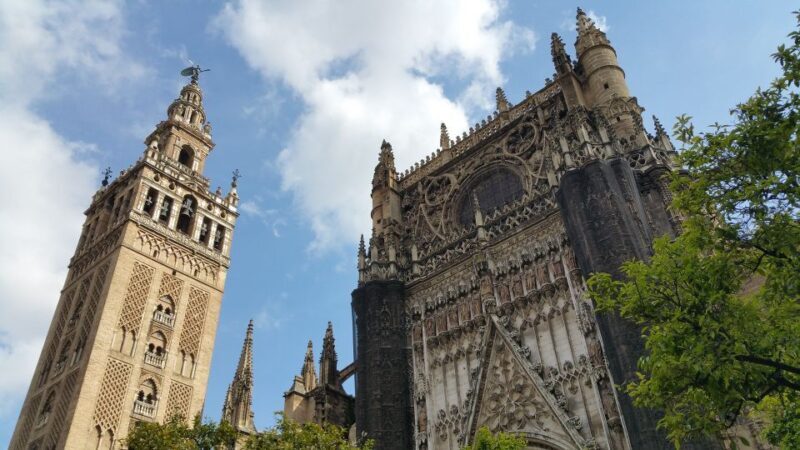 Seville: Cathedral & Giralda Fast-Track Guided Tour - Exploring Seville’s Cathedral & Giralda in Style: A Practical Guide