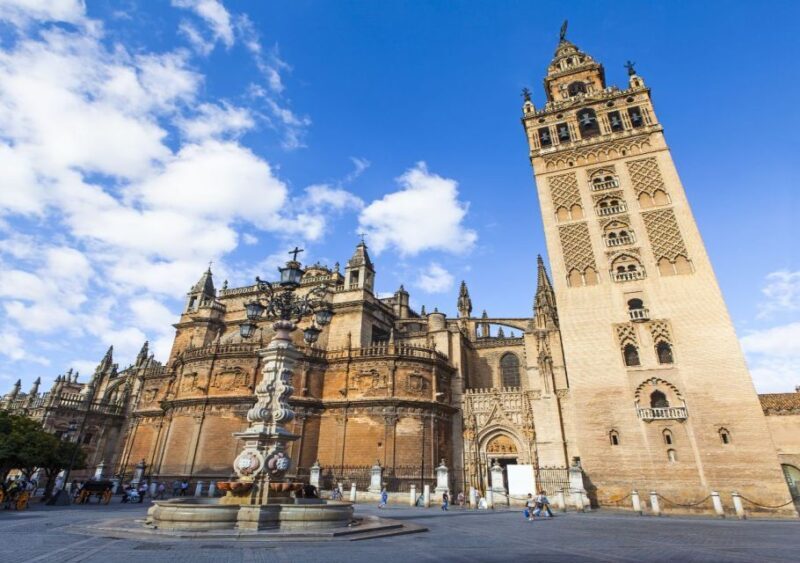 Seville: Cathedral & Giralda Guided Tour with Entry Tickets - Pricing and Value Analysis