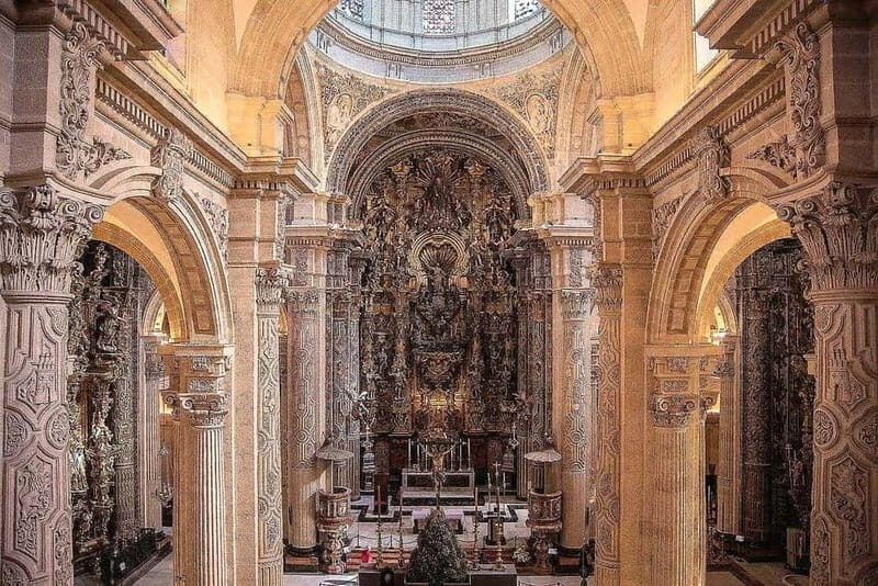 Seville: Cathedral, Giralda & Salvador Church Guided Tour - Who Will Most Benefit from This Tour?