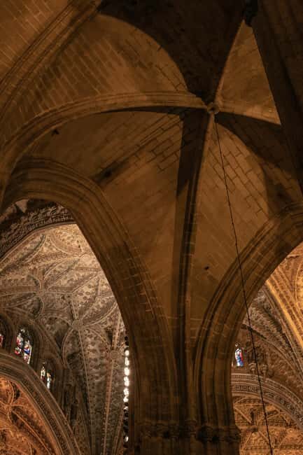 Seville: Cathedral & La Giralda Guided Tour with Tickets - The Sum Up