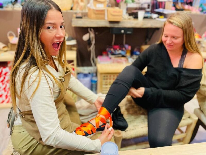 Seville: Espadrilles-Making Workshop with Snacks and Drinks - Exploring the Workshop: What You Can Expect