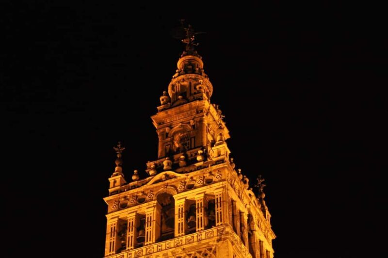 Seville Essential Night Tour - Key Points