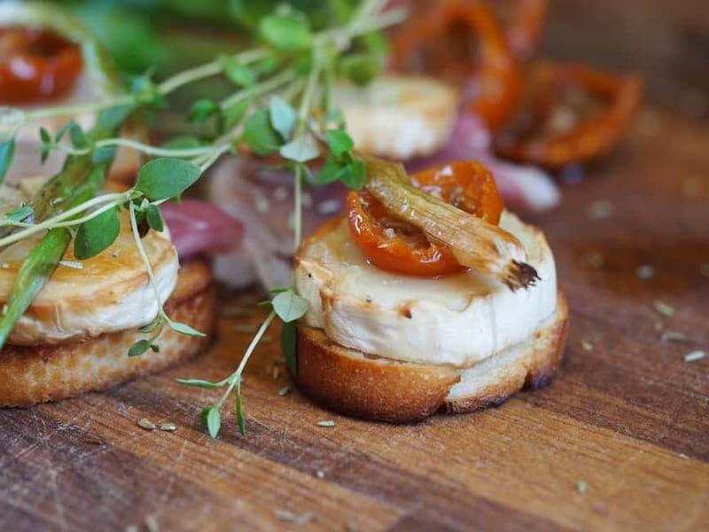Seville: Exclusive Tapas Tour with Local Guide - The Breakdown of the Itinerary