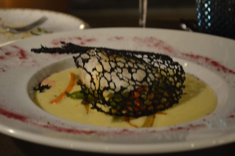 Seville: Flamenco Show & Roof Dinner with Cathedral Views - FAQ