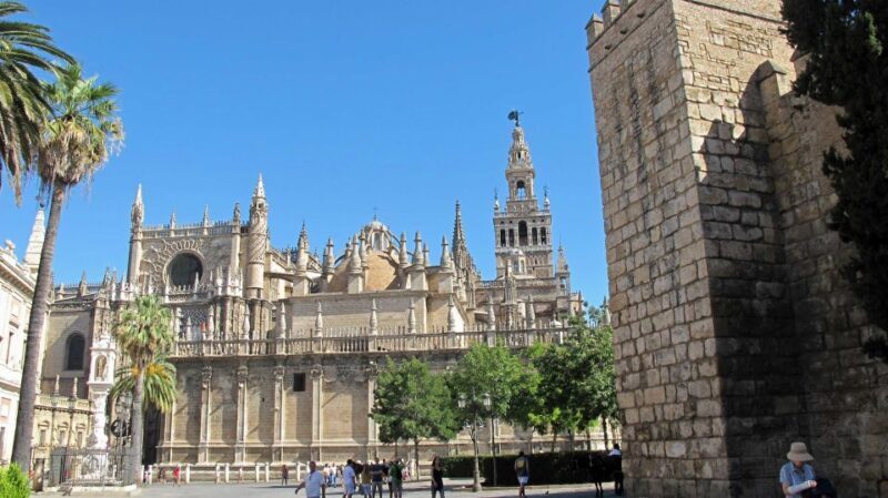 Seville: Guided Tour with Cathedral & Giralda Entrance - FAQ