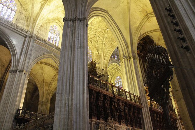 Seville Highlights: Private Family Guided Tour - Starting Point and Logistics