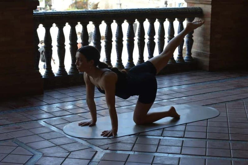 Seville: Outdoor Yoga Class at Plaza de España with Brunch - Introduction