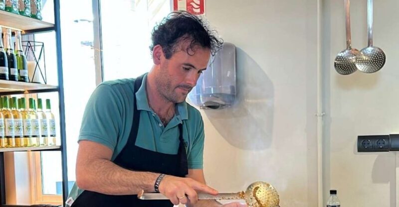 Seville: Paella Dining Experience - Key Points