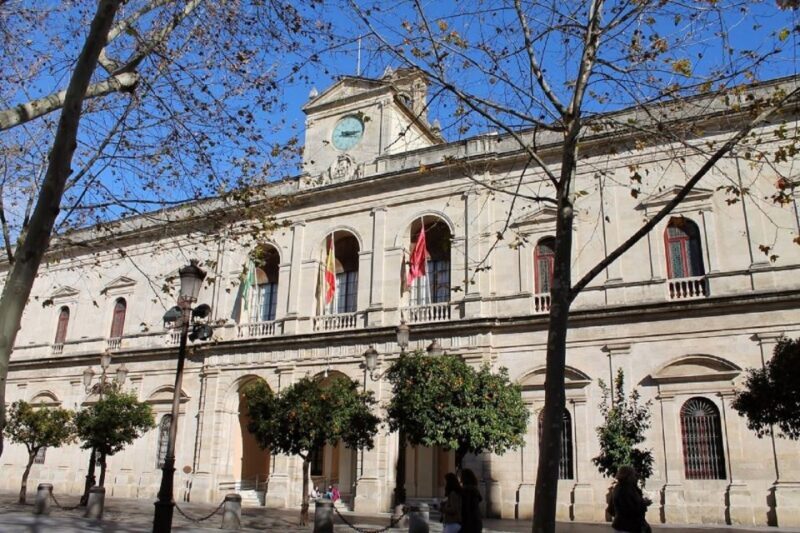 Seville: Paranormal Walking Tour in Spanish - What to Expect from the Paranormal Tour in Seville