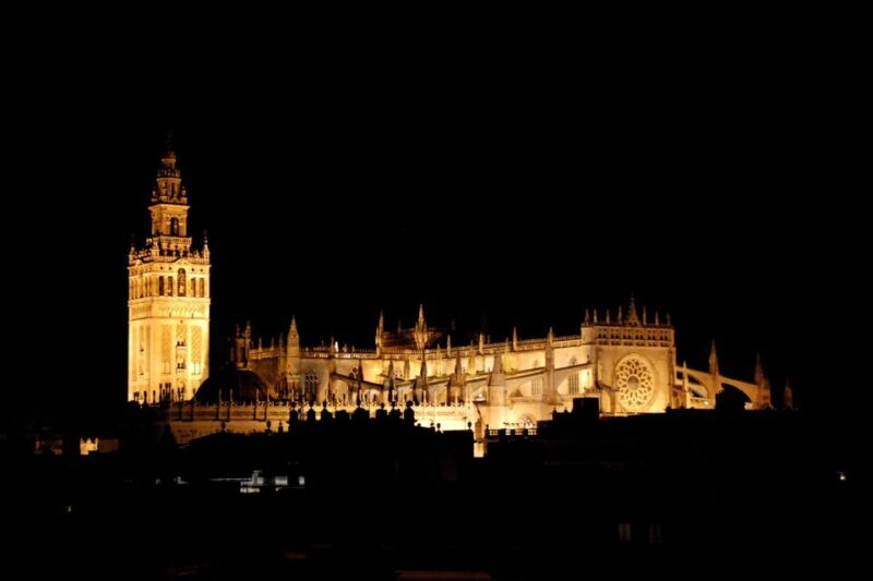 Seville: Paranormal Walking Tour in Spanish - Frequently Asked Questions