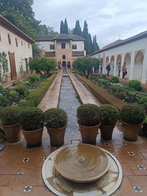 Seville: Private Day Trip to Granada with Alhambra Entry - A Genuine Look at the Experience