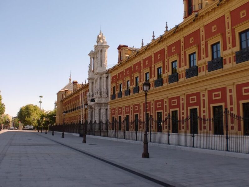 Seville: Private E-Bike City Highlights Tour - Key Points