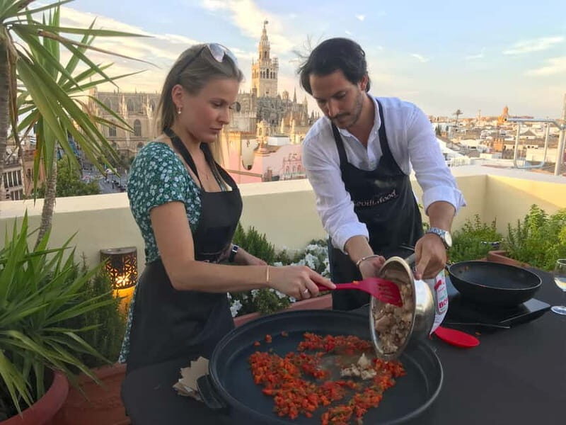 Seville: Private Paella Cooking Class with Cathedral Views - Key Points