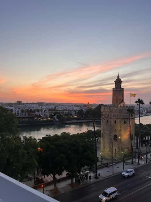 Seville: Rooftop Terrace with Panoramic Views - Key Points